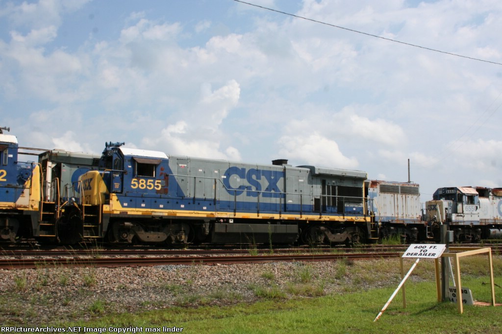 CSX 5855